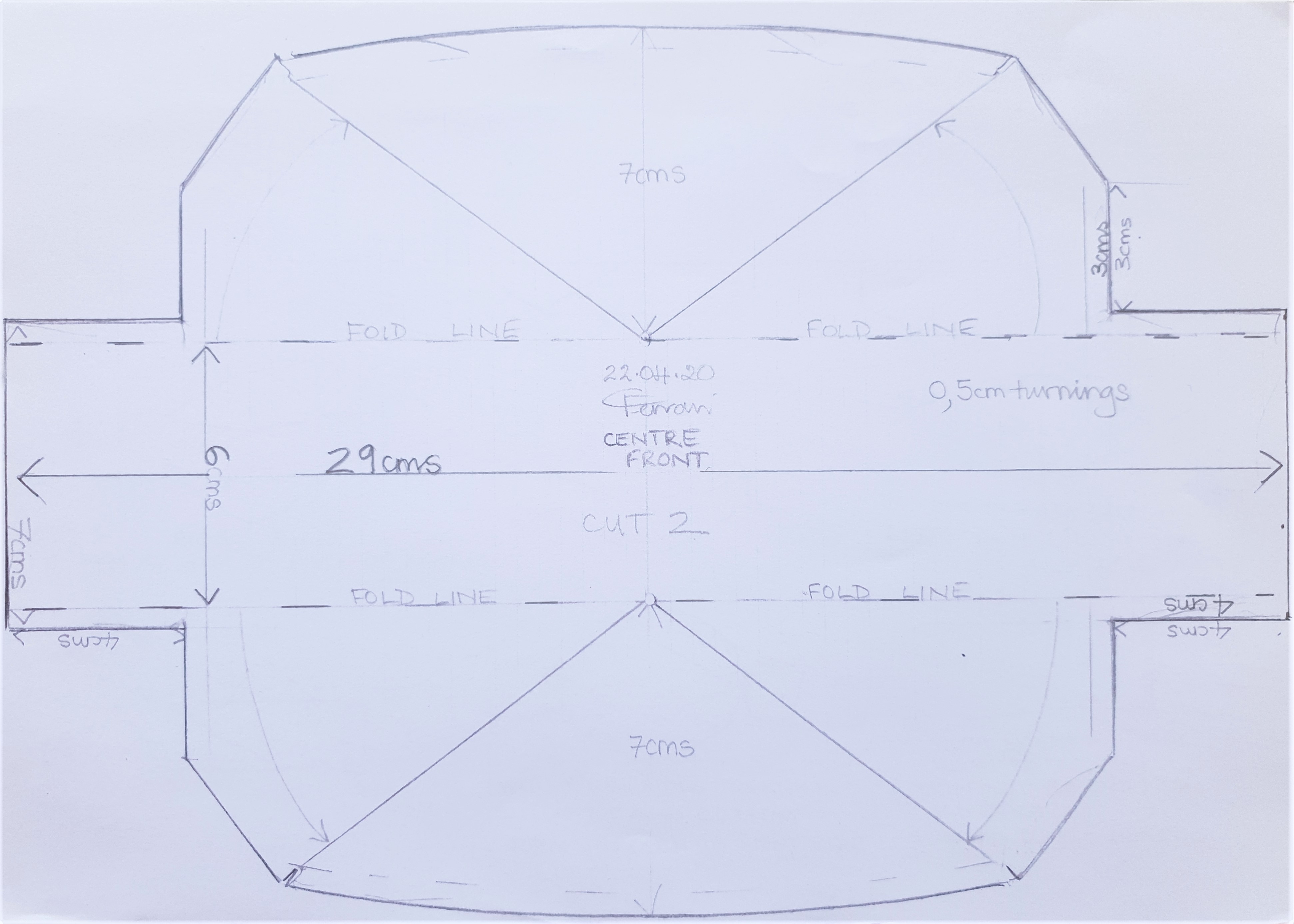 HOW TO MAKE YOUR OWN FABRIC FACE MASK WITH THIS FREE PATTERN – Fresh ...